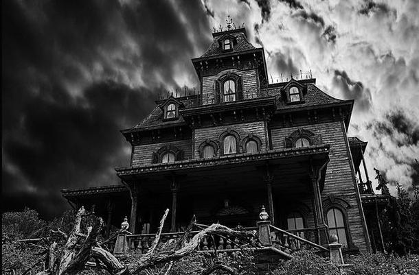 Vous habitez une maison hantée ? Vérifiez sur Internet