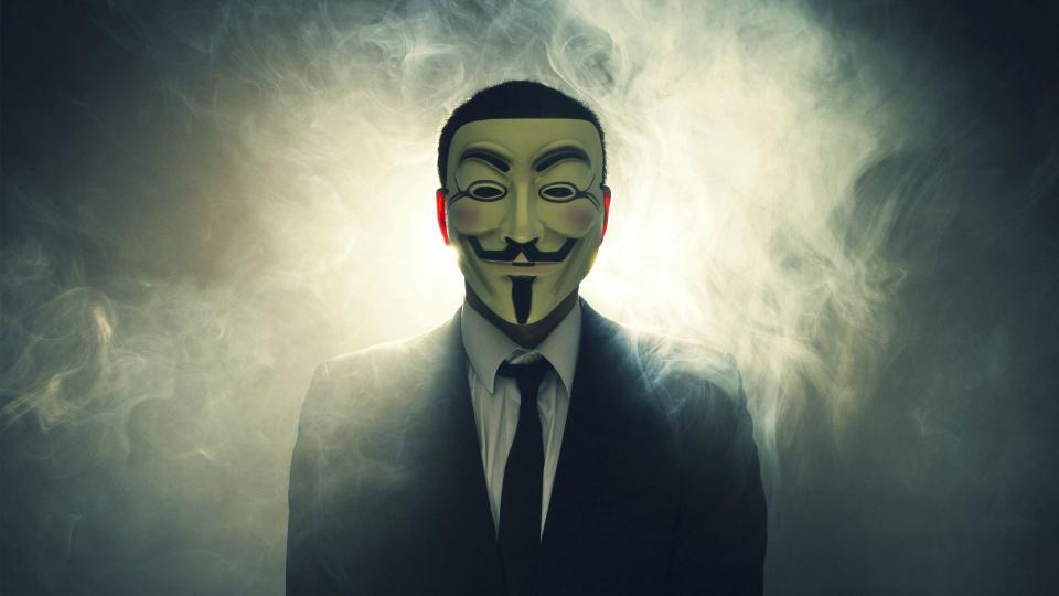 Anonymous : le groupe activiste pirate la radio de la police