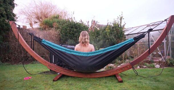 Découvrez le hamac ultra relaxant: le hydro hammock ! Ça fait rêver...