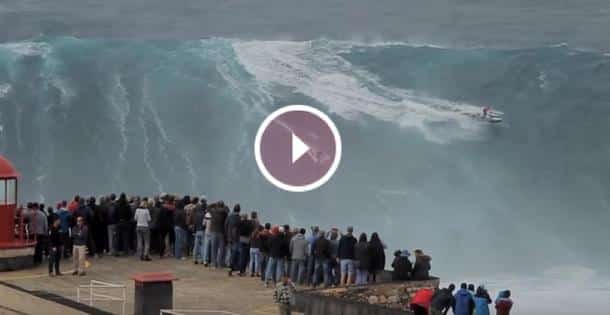 VIDÉO : deux surfeurs s'attaquent aux vagues géantes (+20mètres) de ...