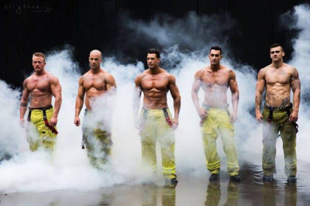 10 photos de pompiers qui vont vous donner chaud...très chaud