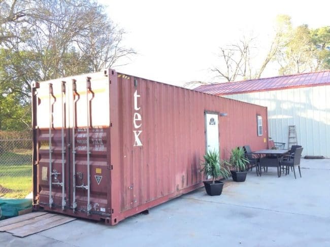 Ce container de stockage semble bien banal de l'extérieur, mais ...