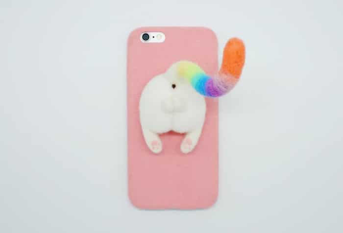 Dernière tendance trop cute : des coques de téléphone avec des petits ...