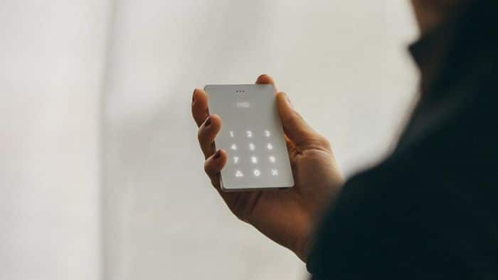 Ce téléphone ultra-minimaliste a été pensé pour les anti-smartphone et ...
