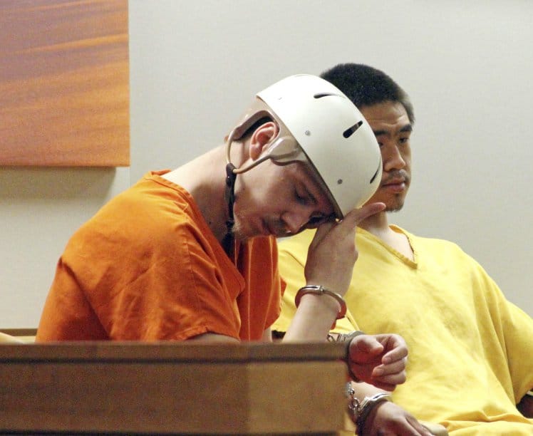 Il tente de se suicider en se tirant une balle dans la tête et tue sa ...