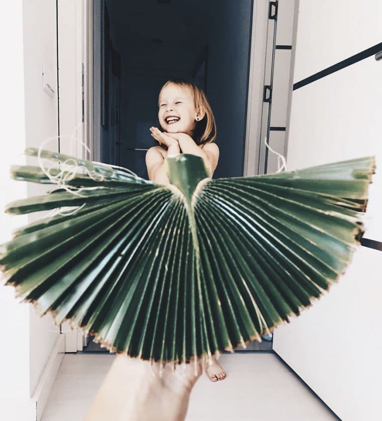 Cette maman réalise des robes en fruits et légumes à sa fille grâce à ...