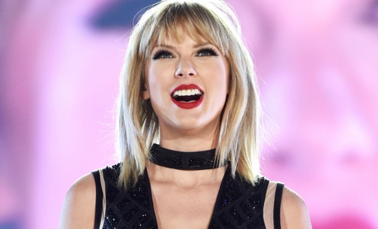 Taylor Swift totalement nue dans son dernier clip