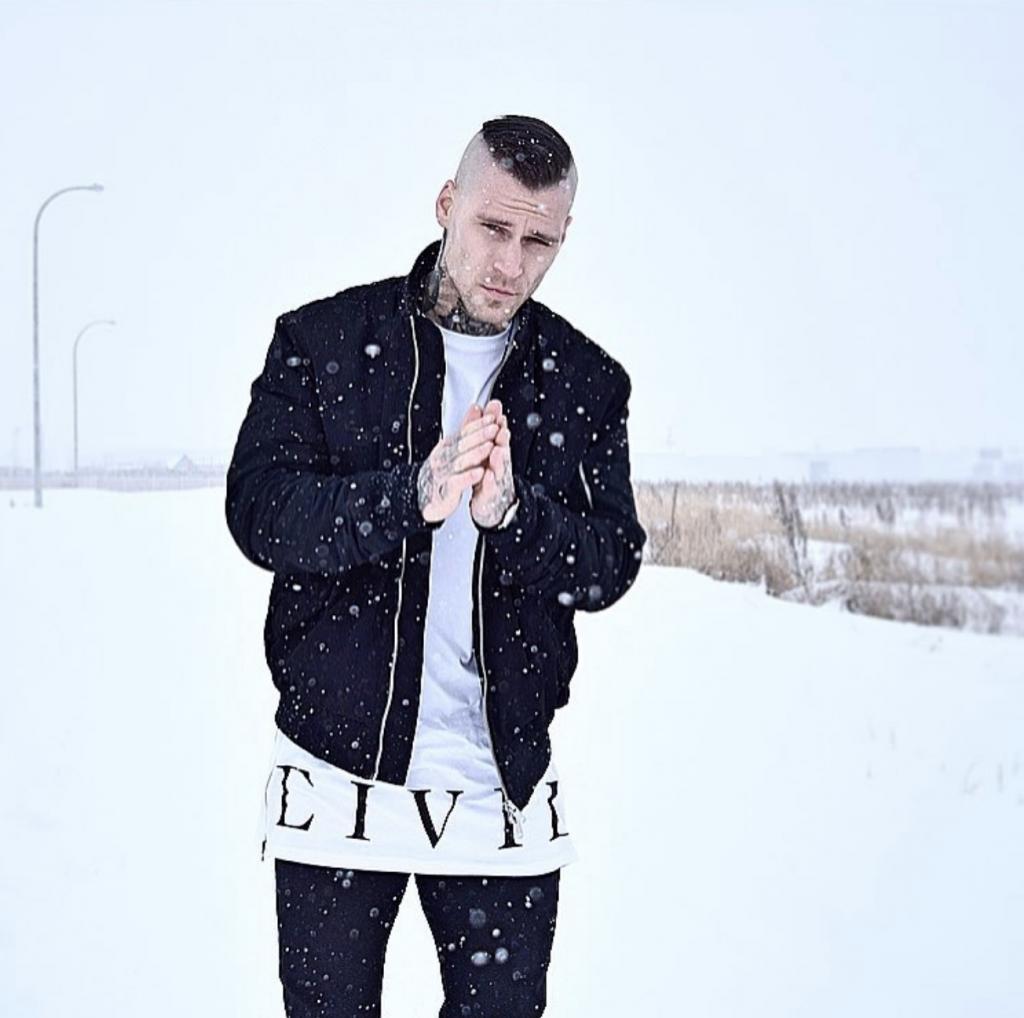 Marshall Perrin : le pompier sexy qui affole Instagram