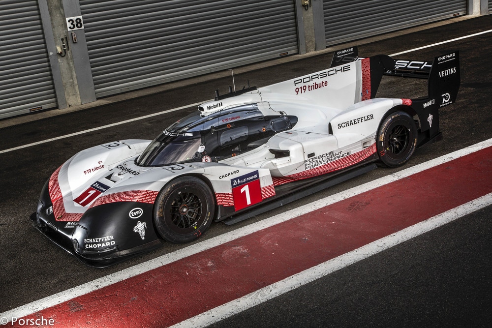Record battu par la Porsche 919 hybrid Evo au circuit automobile de ...