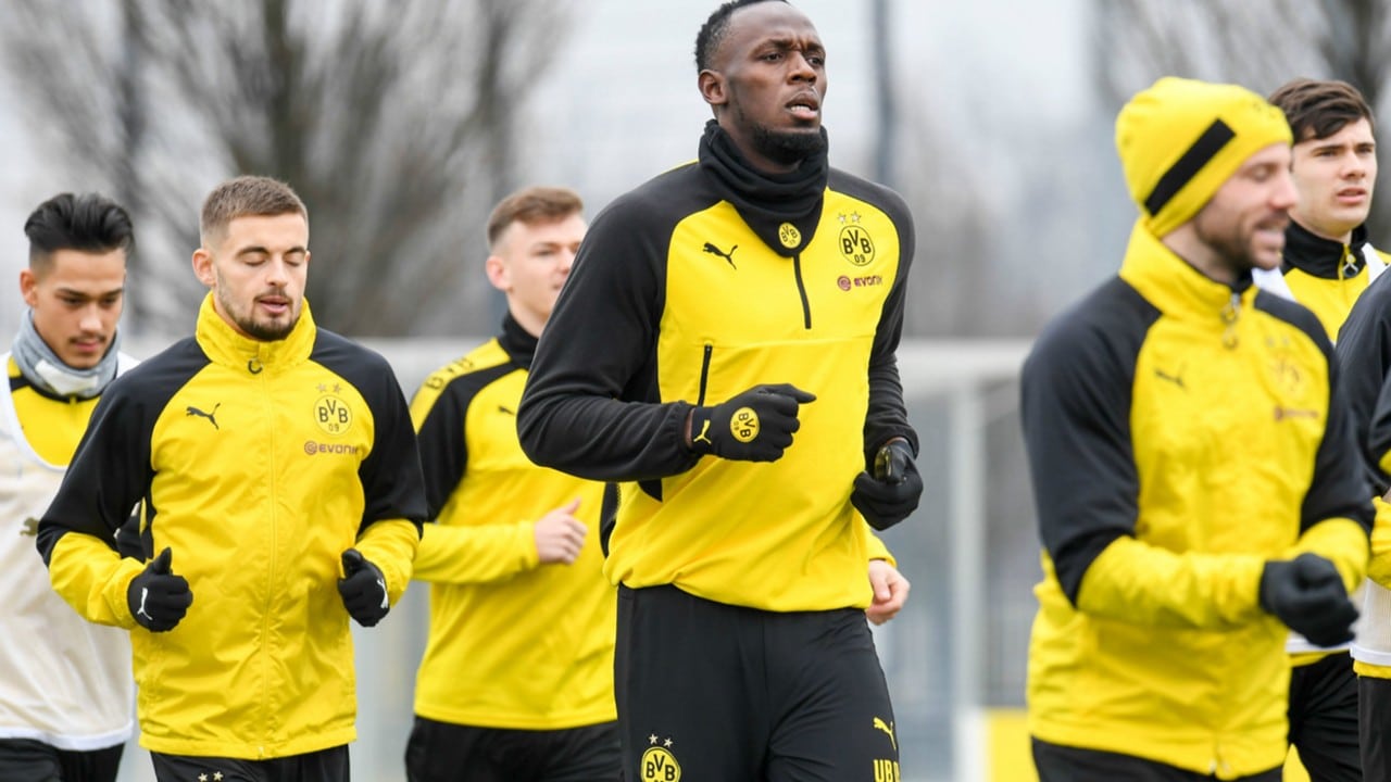 Mila, harcelée pour ses propos sur l'islam, annonce le décès de son ...