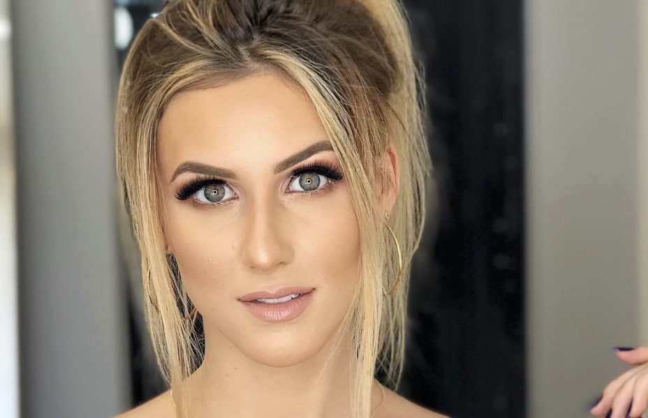 Avec cette photo montrant les séquelles de violences conjugales, cette ...