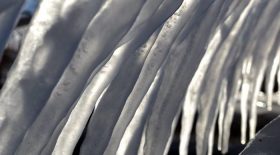 26 magnifiques photos d'une plage totalement gelée autour d'un lac en ...