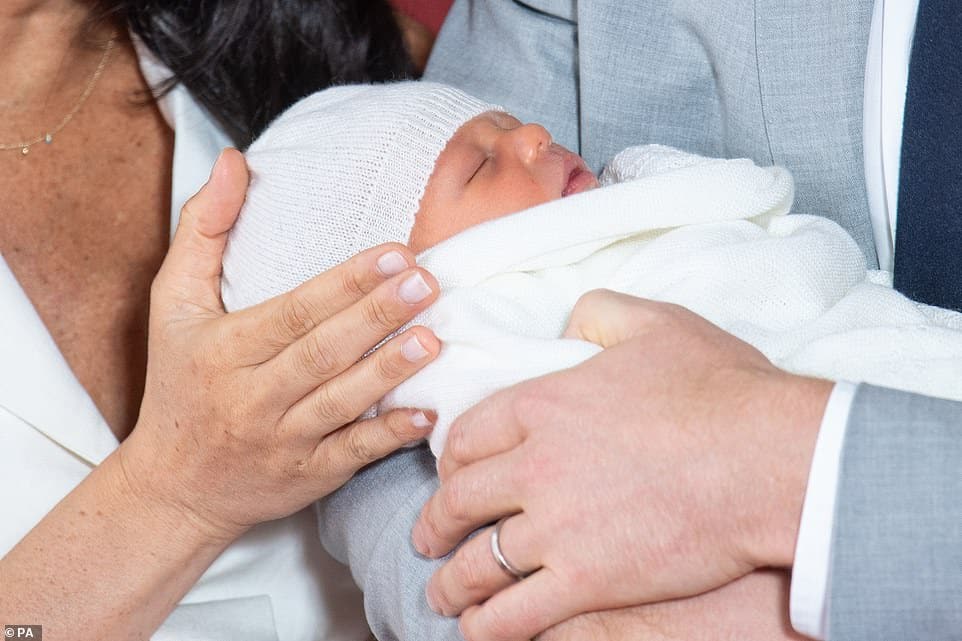 Alerte ! La première photo du Royal Baby a été dévoilée