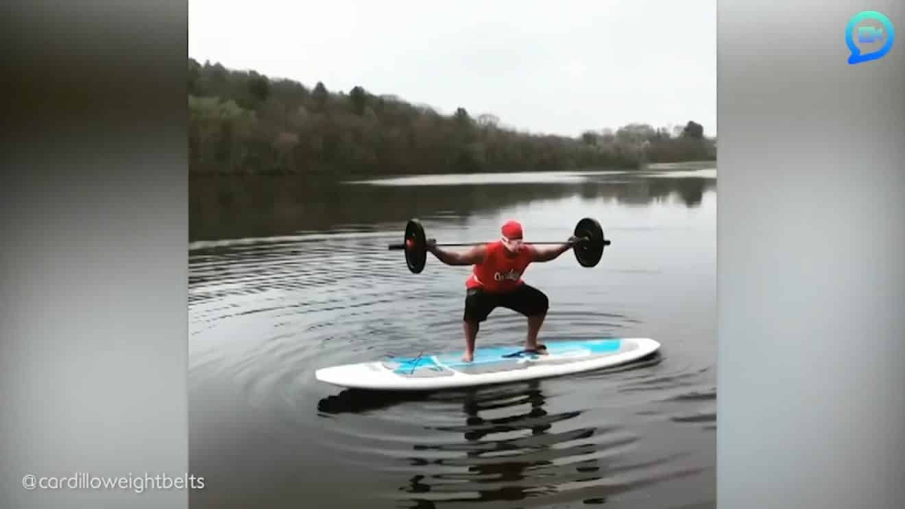 Cet homme est accroc au sport et le prouve quotidiennement