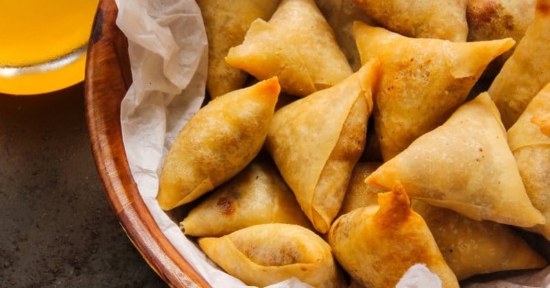 Samoussas épicés au bœuf et au fromage : une recette doudou pour ...