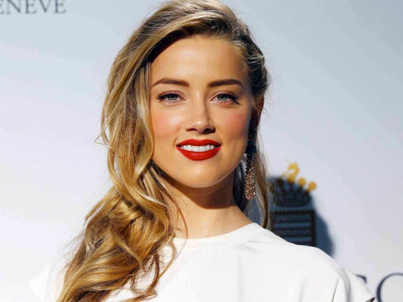 Amber Head demande une expertise de la santé mentale de son ex-mari ...