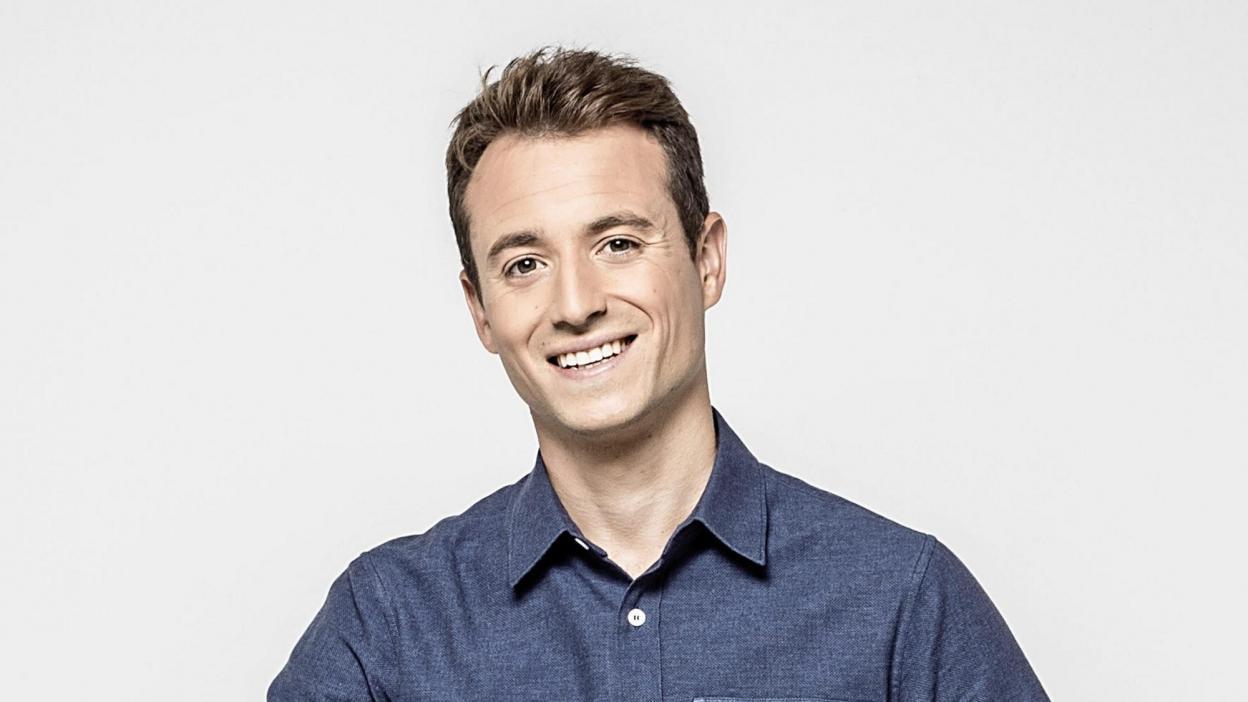 Hugo Clément soutient le projet Rewild voulant racheter un zoo et le ...