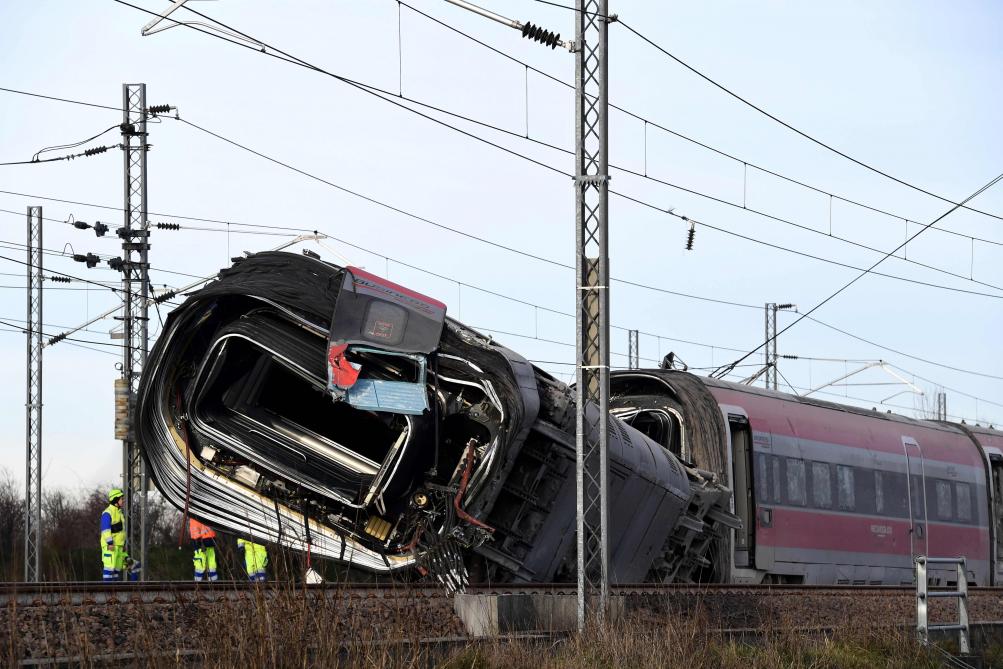 Le déraillement d'un train a coûté la vie à deux personnes en Italie