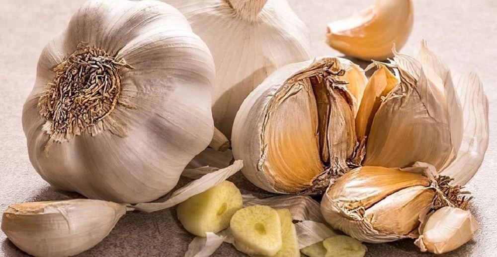 Voici ce qui se passe dans votre corps quand vous mangez de l'ail ...