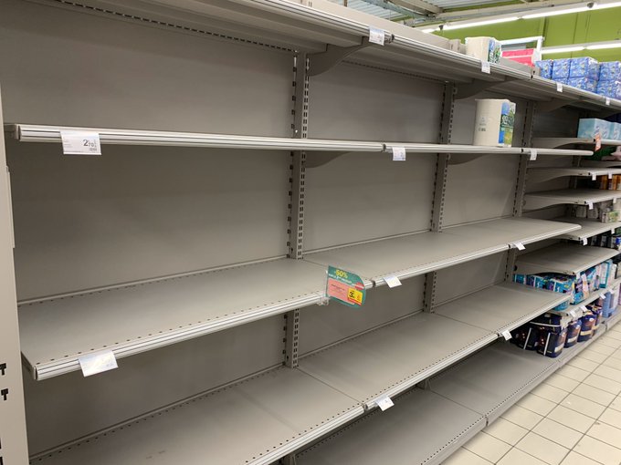 25 photos de rayons de supermarchés complètement vidés - Page 3 sur 5