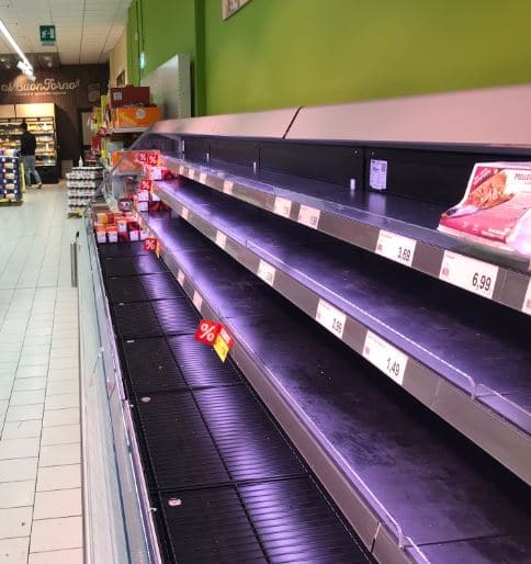 25 photos de rayons de supermarchés complètement vidés - Page 3 sur 5