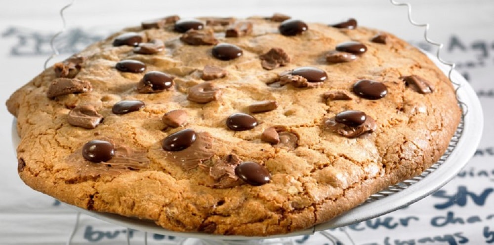 Recette du cookie géant : un délice à partager, parfait pour le goûter