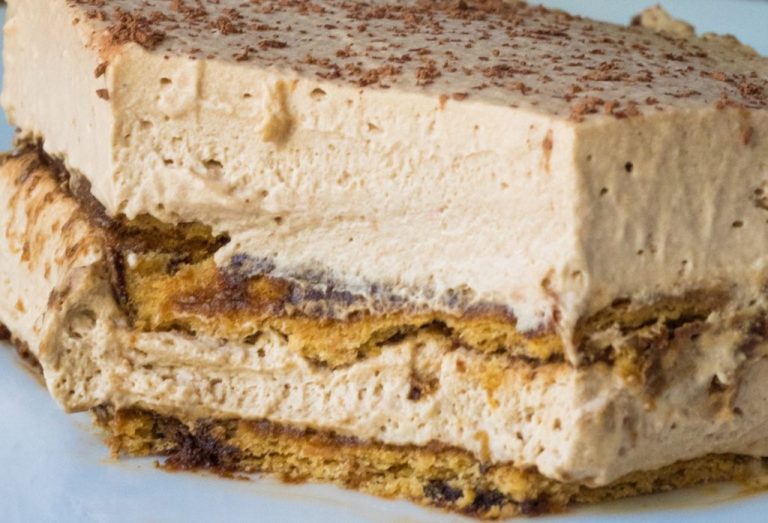 Gâteau fondant aux poires : une douceur sucrée à déguster toute la ...