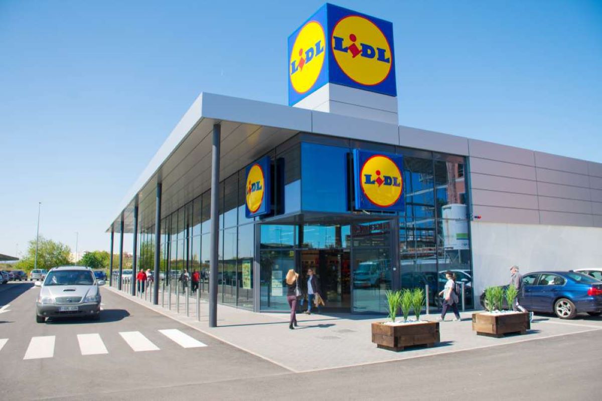 Tenez-vous prêts ! Lidl va bientôt vous faire gagner... des Mini Cooper ...