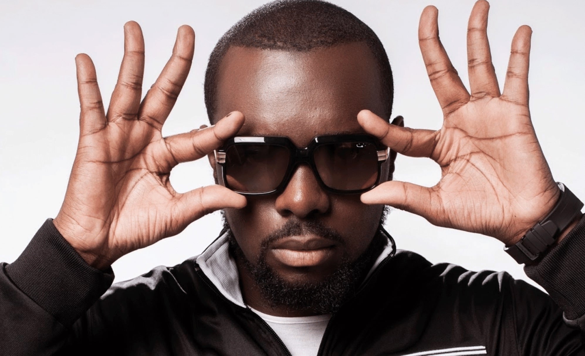 Maître Gims : un cliché dévoile ses yeux et ses fans pètent un câble