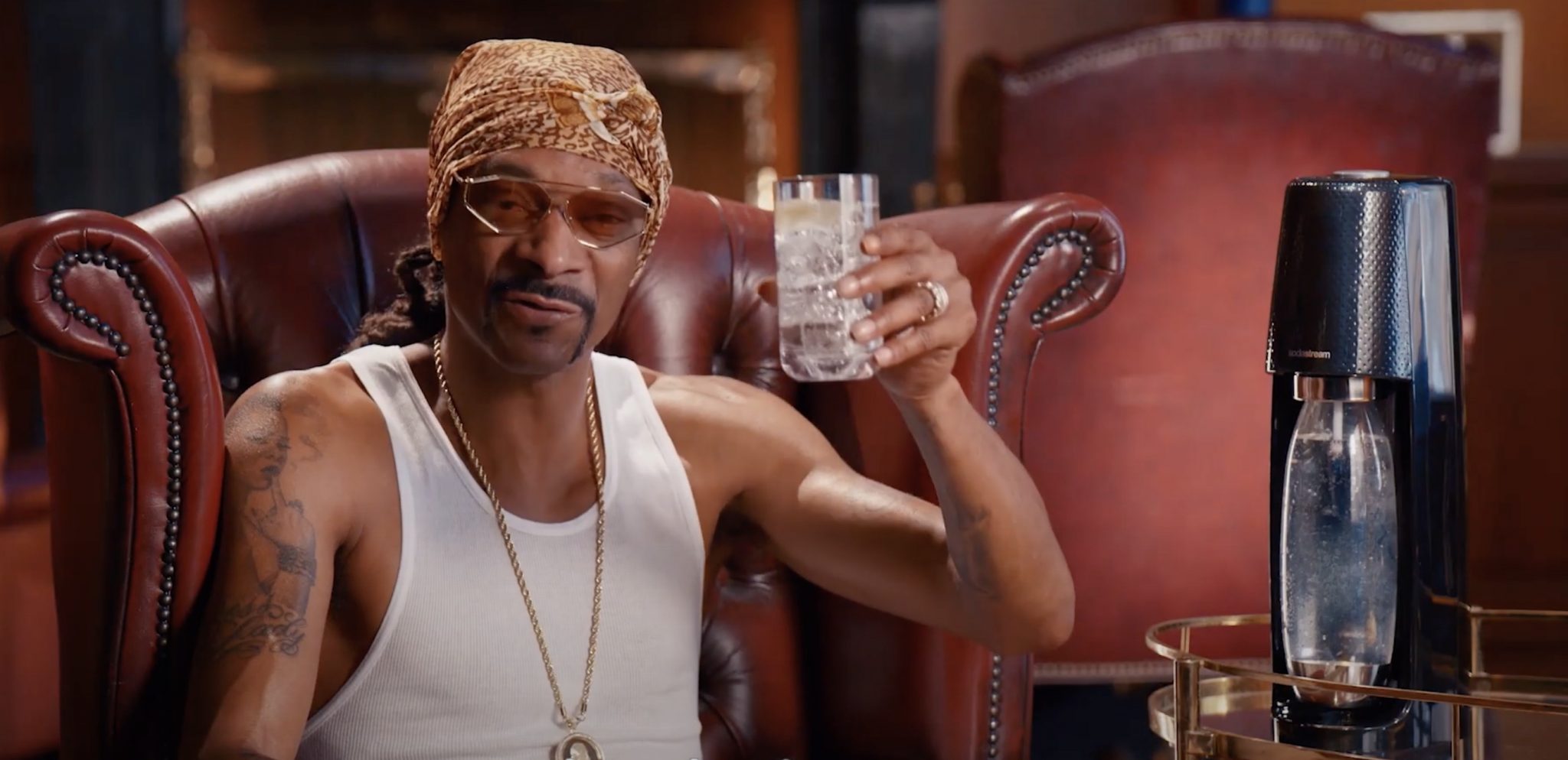 Sodastream et Snoop Dogg s'allient dans une pub de Noël amusante et ...