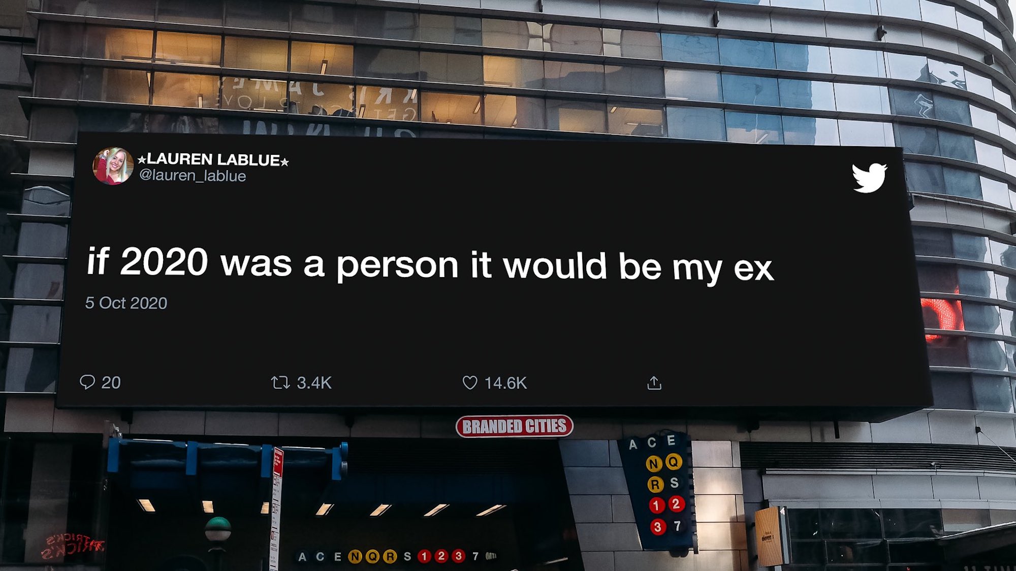 Twitter célèbre la fin de 2020 avec des tweets géants dans les rues