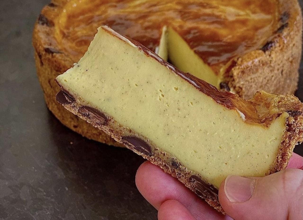 Recette : Le flankie, un délicieux gâteau qui mélange flan et cookie