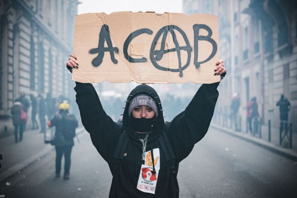 "ACAB" : Que signifie ce mot retrouvé dans de nombreuses contestations