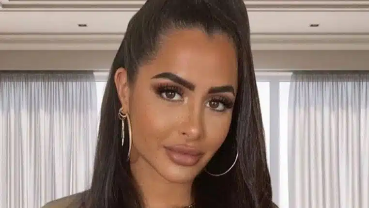 Marine El Himer plus sexy que jamais en maillot orange : elle fait ...