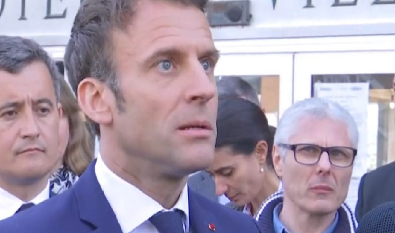 Emmanuel Macron complètement drogué lors de ses rencontres avec les ...