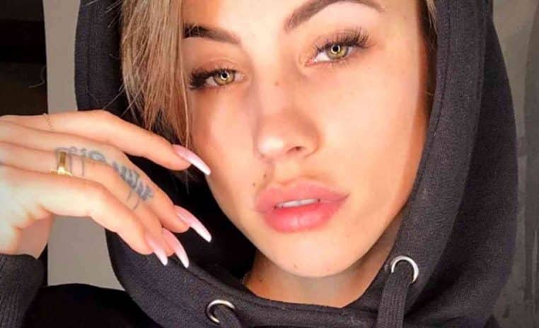 Gaëlle Garcia Diaz enceinte : pourquoi la Youtubeuse a caché si ... Gaëlle Garcia Diaz enceinte : pourquoi la Youtubeuse a caché si ...