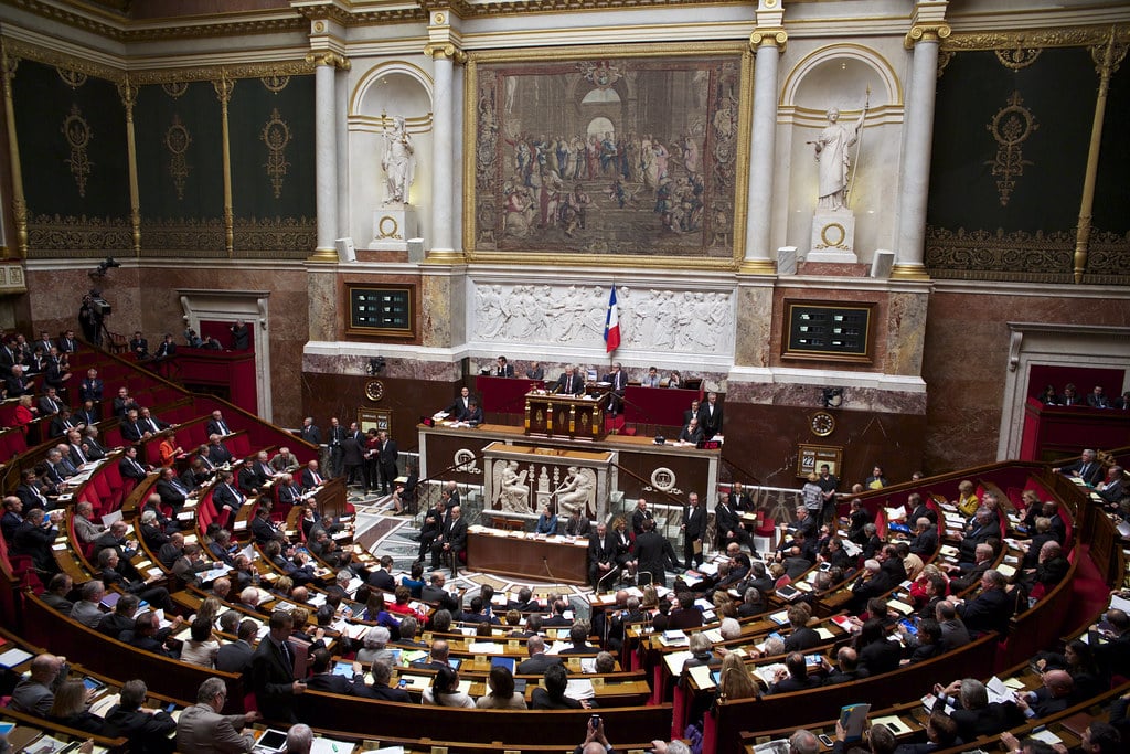 Assemblée nationale : les députés sont ivres... ils abuseraient de la ...