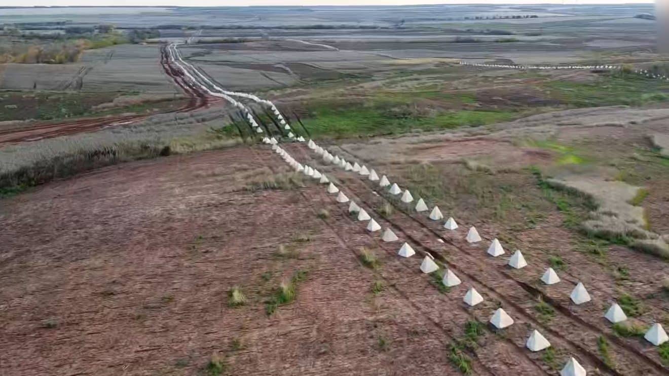 Guerre en Ukraine : Les images de l’infranchissable ligne "Wagner" de ...