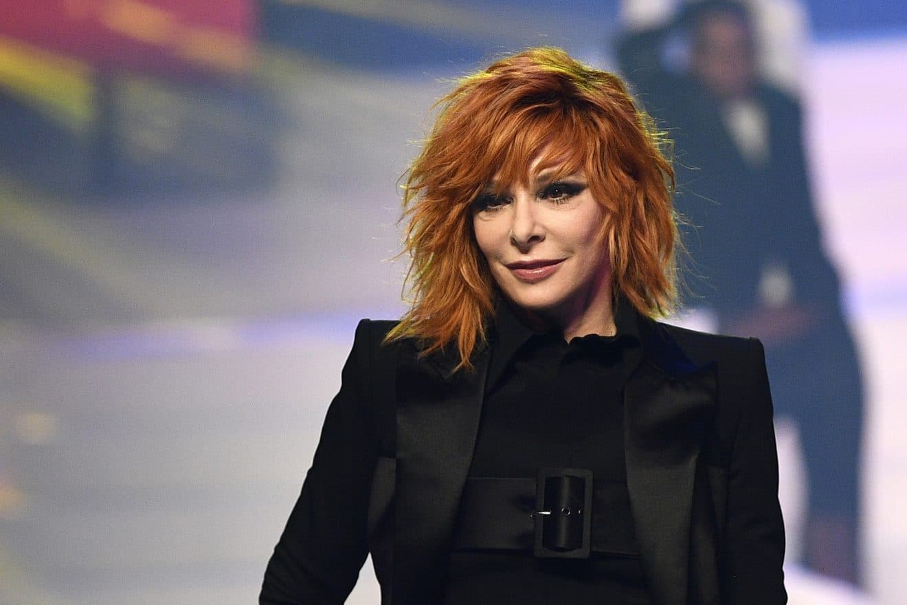 Concert de Mylène Farmer : l'action folle de ses fans impatients qui n ...