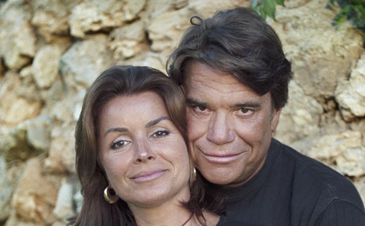 "Je ne dors pas" : Dominique Tapie complètement perturbée par la série sur son défunt mari