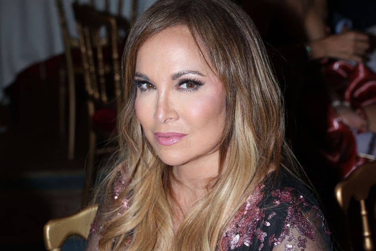 Hélène Ségara : terrible incident en plein concert