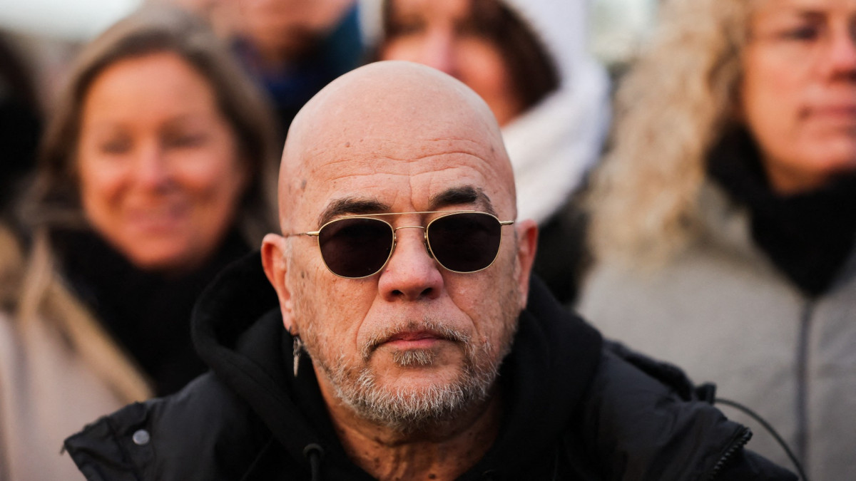Pascal Obispo se fait tirer dessus en plein concert : ce que l'on sait