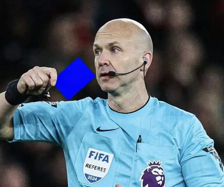 Un carton bleu désormais sur les terrains de football