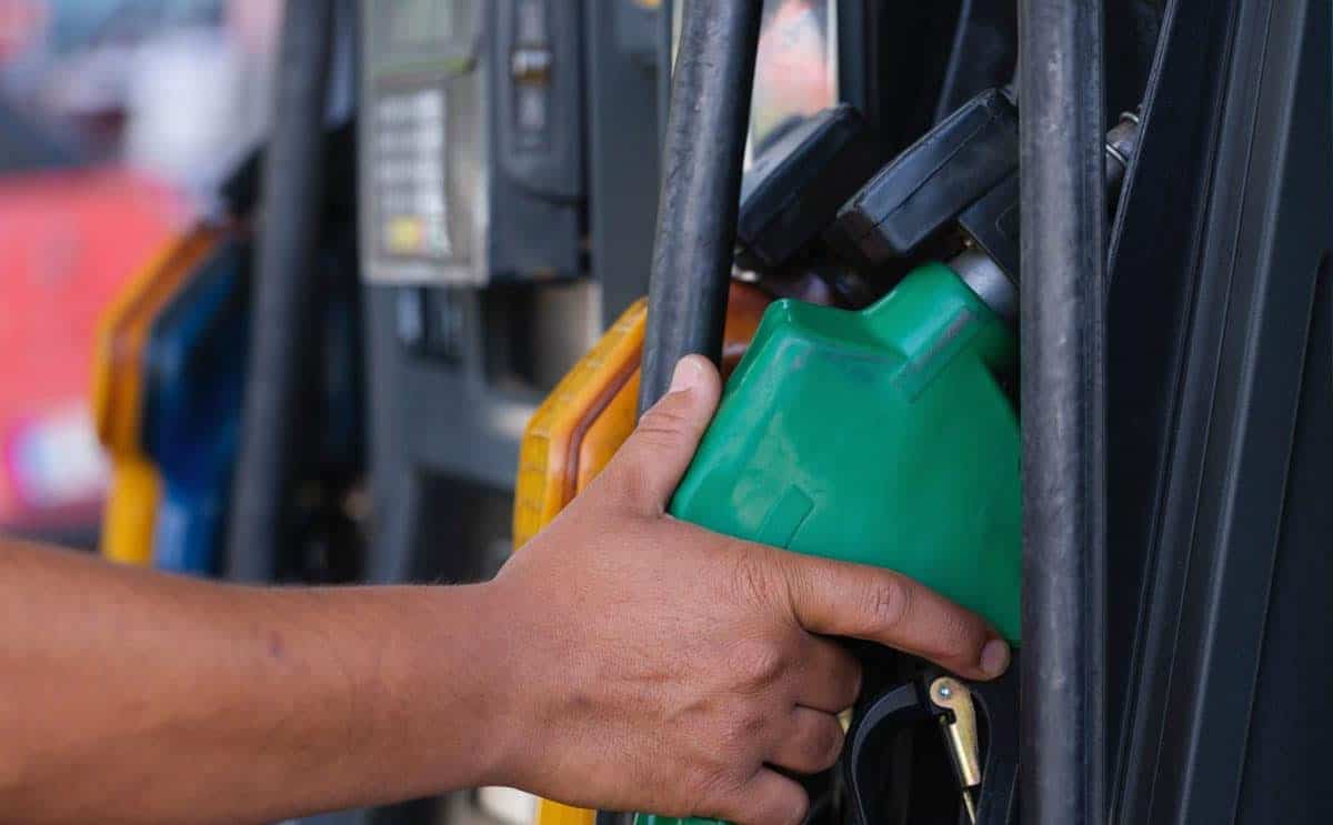 De l'eau dans l'essence : des automobilistes en panne après avoir été ...