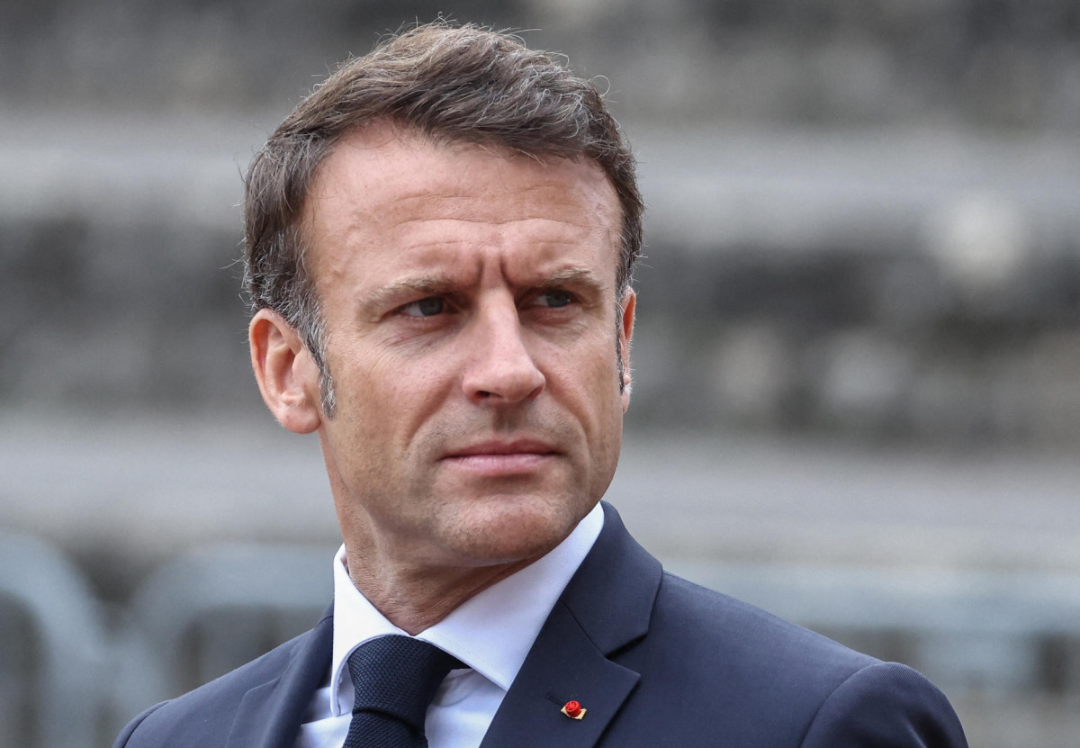 Emmanuel Macron en maillot de bain pour se baigner dans la Seine : les ...