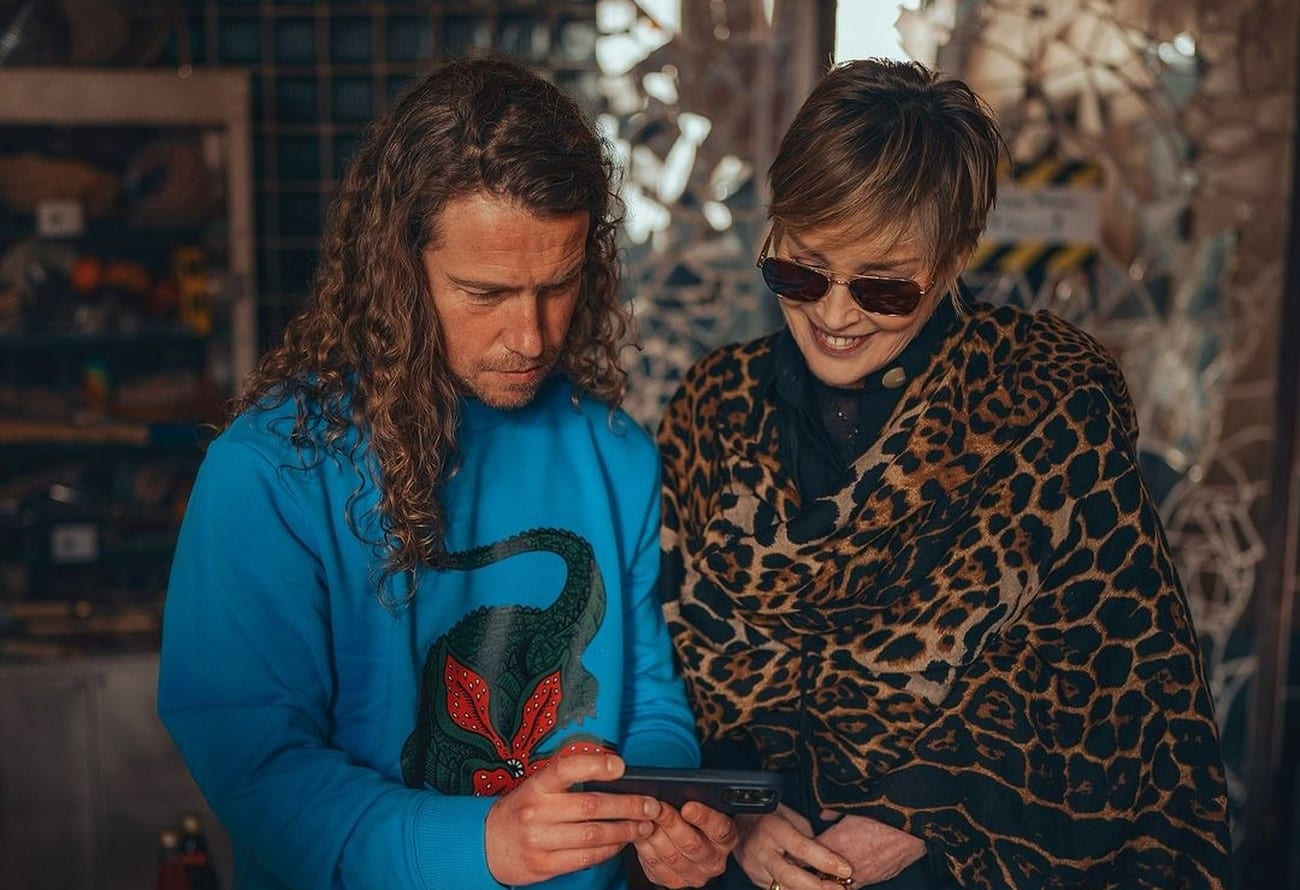 Julien Doré très proche de Sharon Stone : le chanteur se confie sur ...