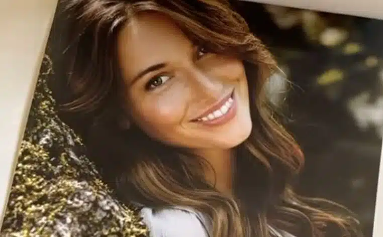 Delphine Wespiser en mode Clara Morgane ? Ce nouveau projet chaud qui va faire des heureux