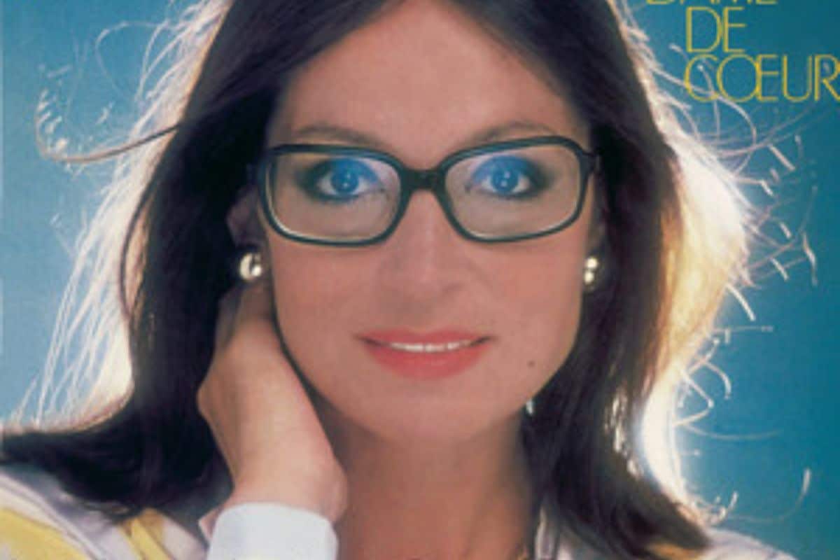 Nana Mouskouri (90 ans) au plus mal : son état santé est critique