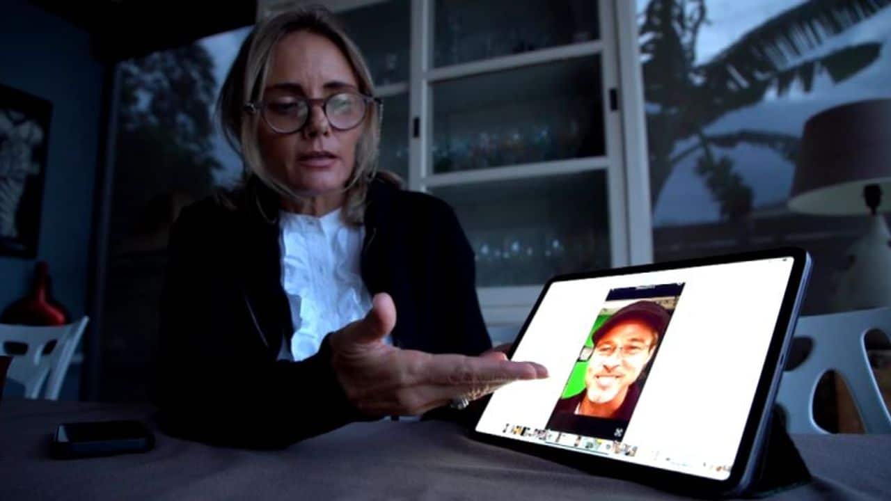 "Je ne suis pas folle" : Arnaquée par un faux Brad Pitt, Anne sort du ...