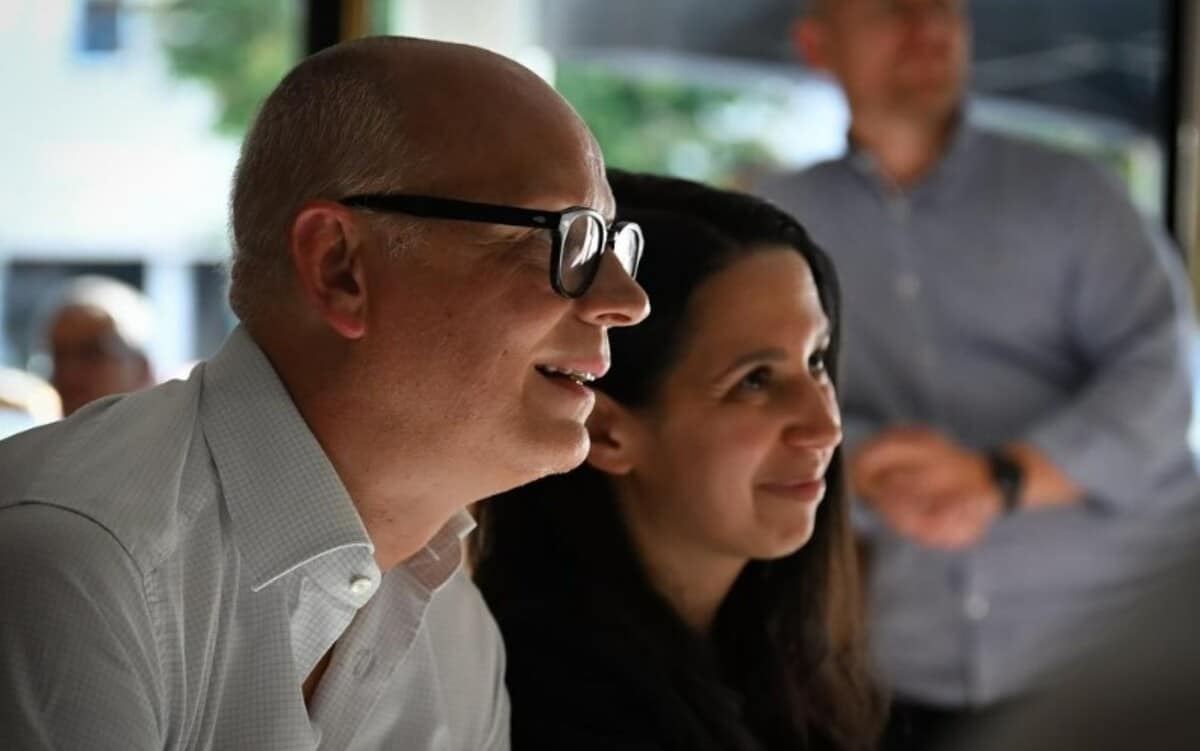 "L'impression de revivre ma puberté" : Les confidences d'Edouard ...